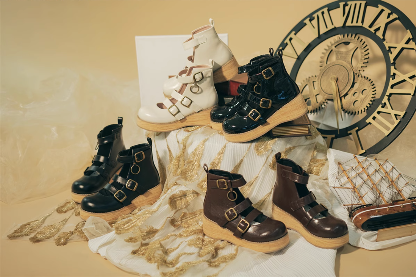 Retro Three-button Platform Shoes Multicolor – Honey Wardrobe